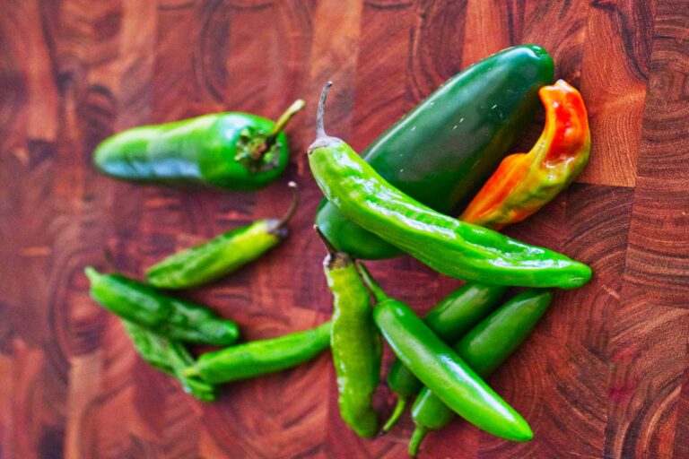 Types of Peppers: Heat Chart, Pictures & Best Uses