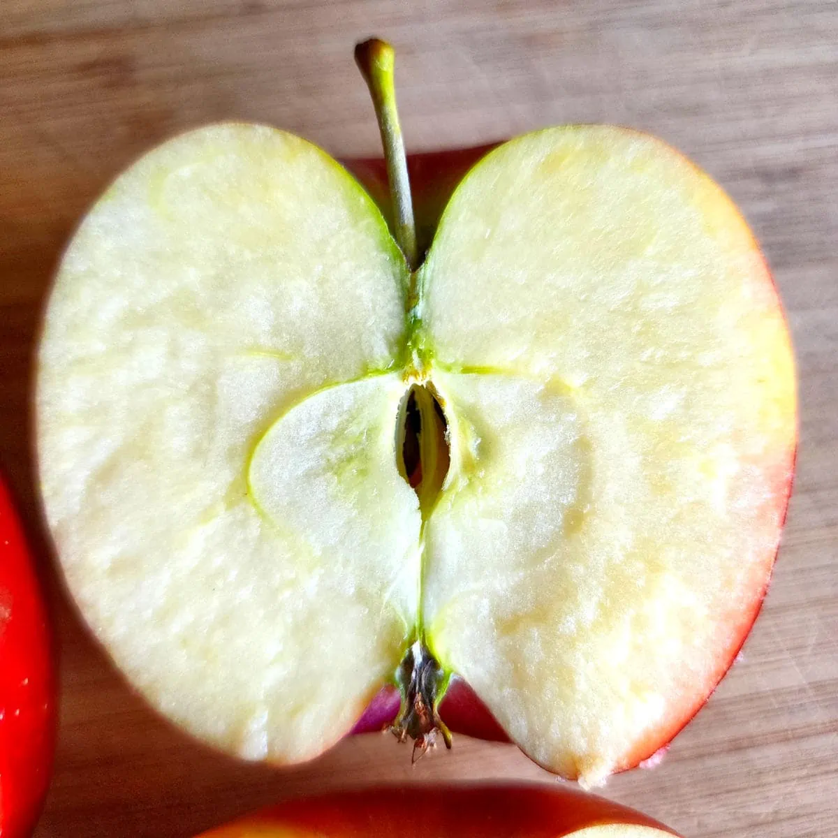 Cosmic Crisp Apples 🍎 Types | Uses | Photos - Butter N Thyme