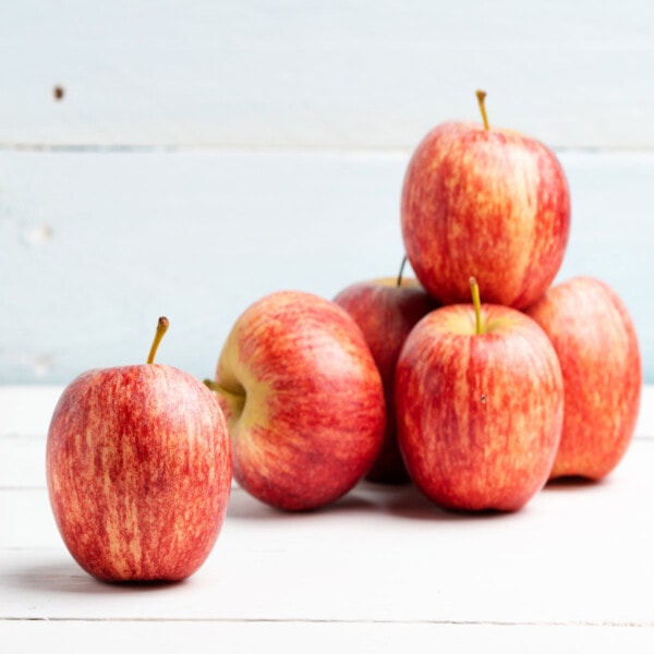 27 Types of Sweetest Apples 🍎 A-to-Z | Photos - Butter N Thyme