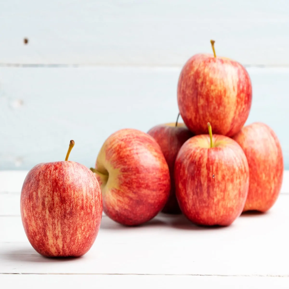 27 Types of Sweetest Apples 🍎 A-to-Z | Photos - Butter N Thyme