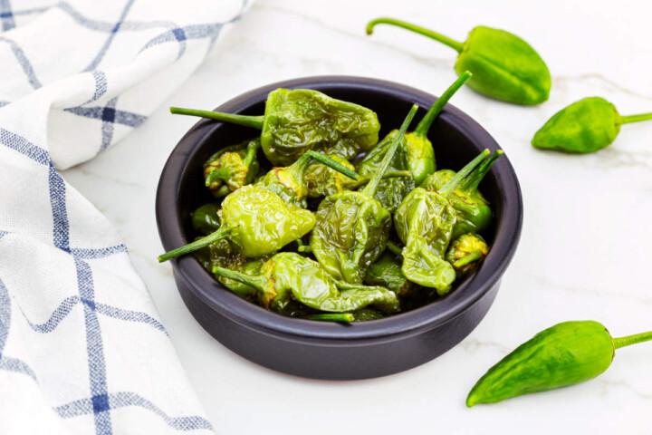 Padrón Peppers: Heat, Taste & How to Cook Them